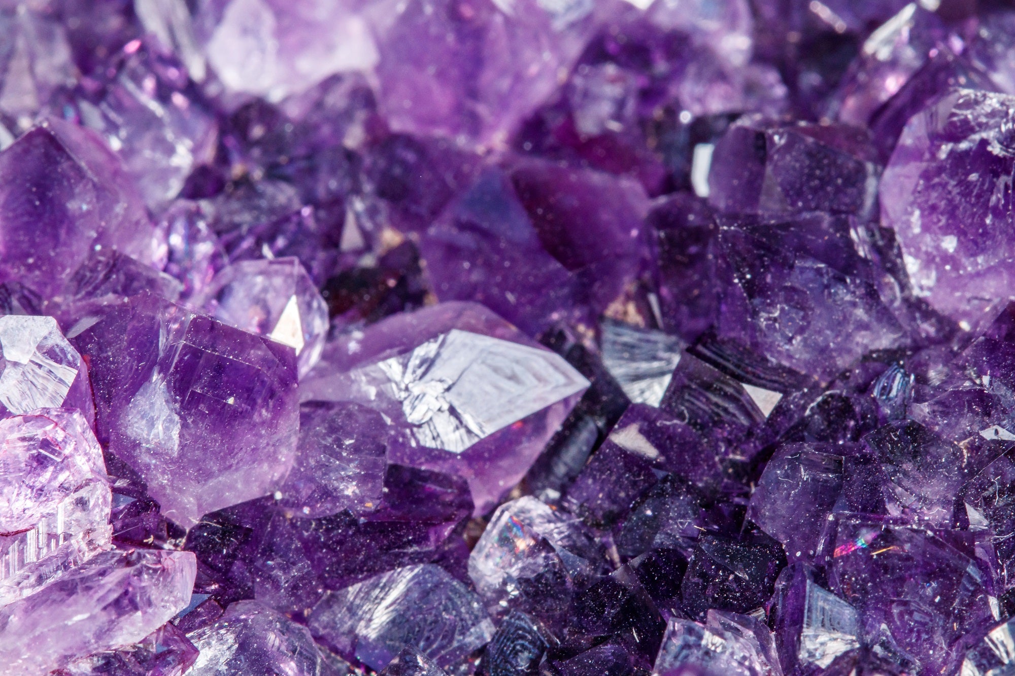 Amethyst – The February Birthstone – GemondoTh